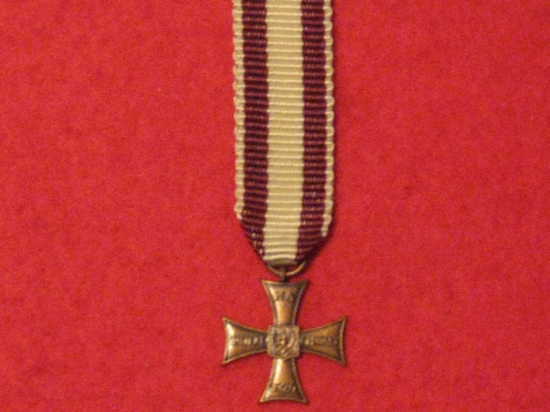 MINIATURE POLAND - POLISH CROSS OF VALOUR MEDAL - Hill Military Medals
